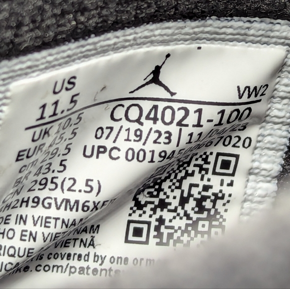 Jordan | Shoes | Nike Jordan Jumpman 22 White University Red Black ...